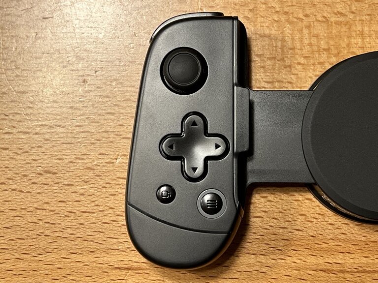 【Leadjoy M1 レビュー】スマホでゲームし放題！装着するだけで快適な操作性が手に入るiPhone専用モバイルゲームコントローラー ...